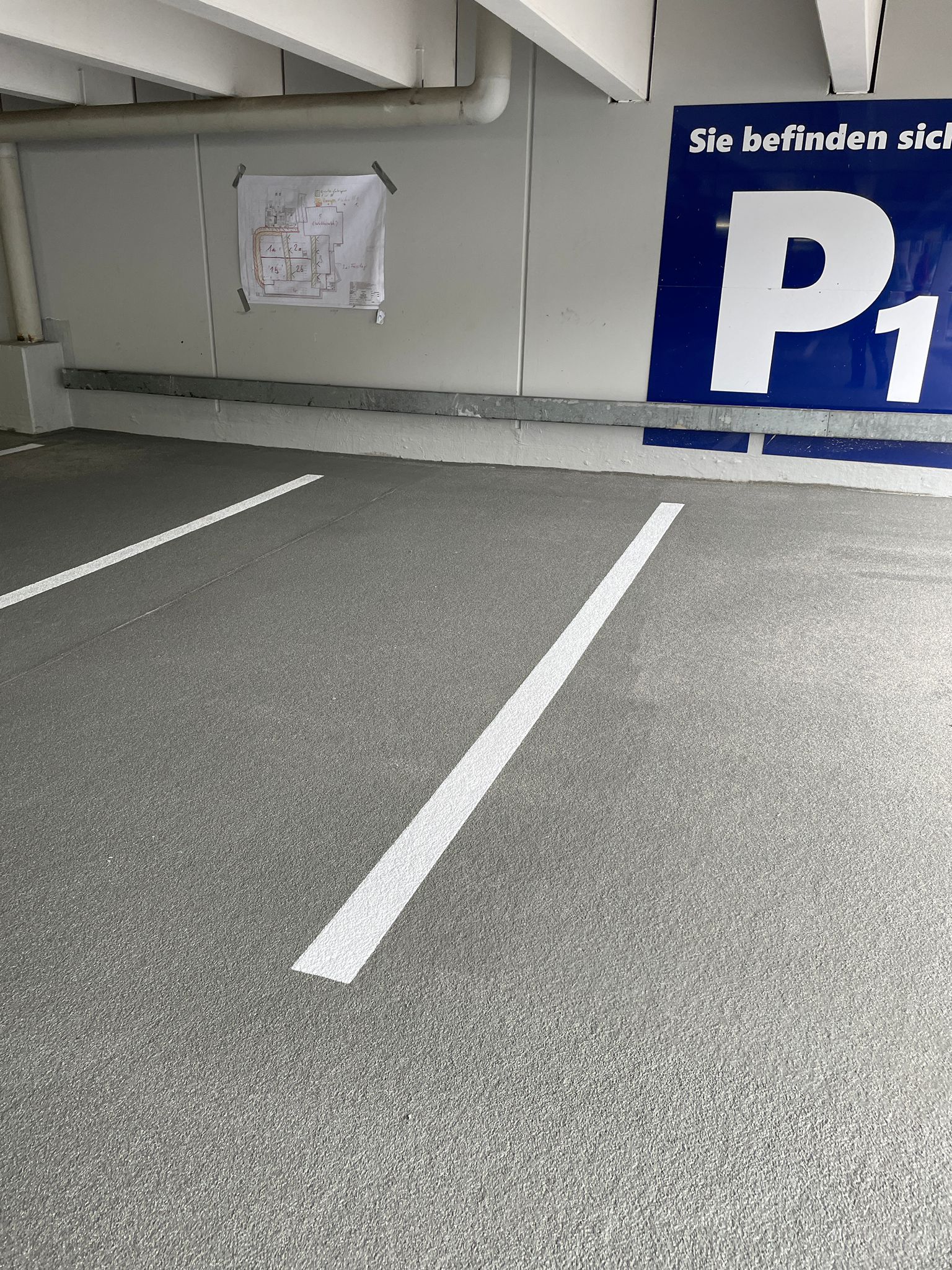 Permanent Versiegelung / Grundierung von Gussasphaltböden und Asphaltböden